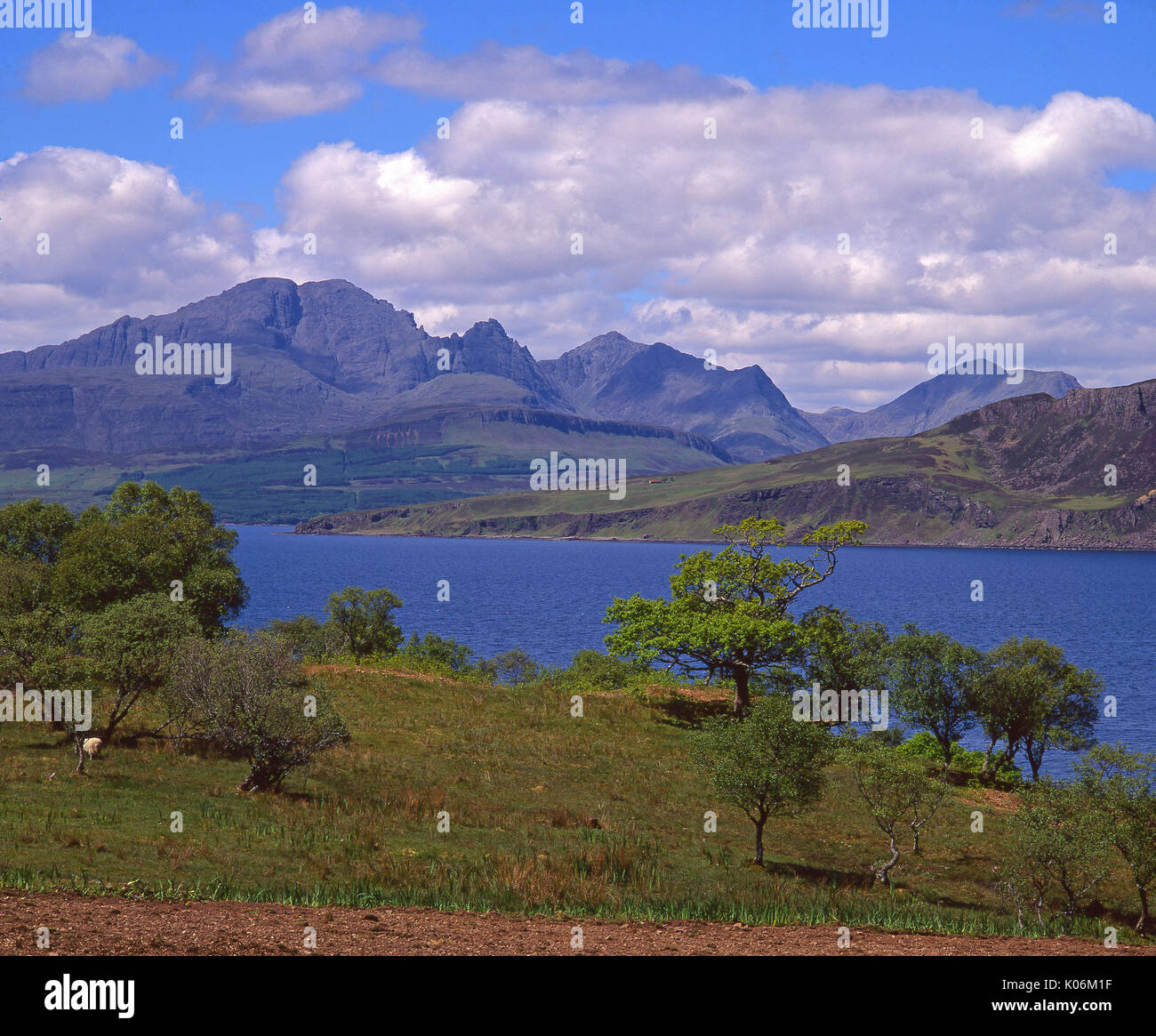 Loch eishort hi-res stock photography and images - Alamy