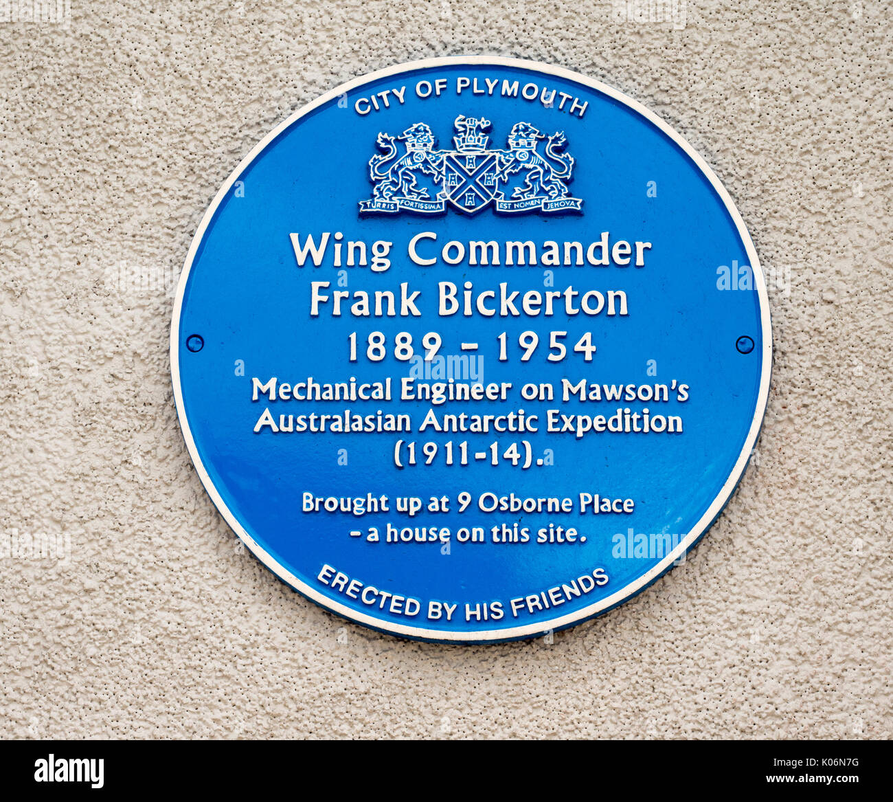 Heritage blue plaque commemorating Wing Commander Frank Bickerton in ...