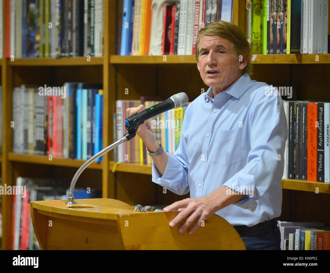 Television meteorologist Bryan Norcross discusses and signs copies of ...