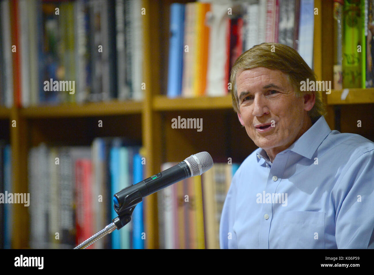 Television meteorologist Bryan Norcross discusses and signs copies of ...