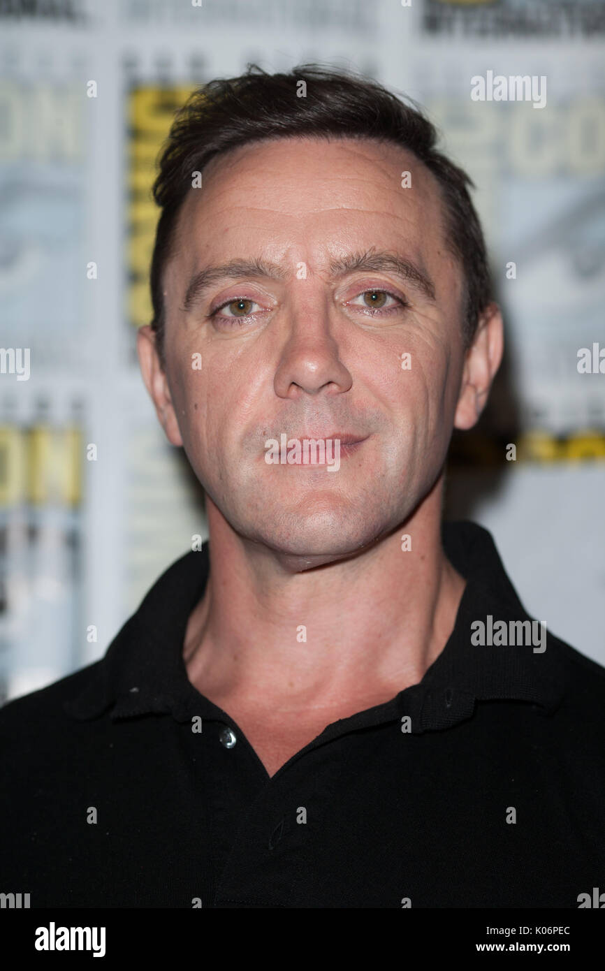 The tick peter serafinowicz hi-res stock photography and images - Alamy