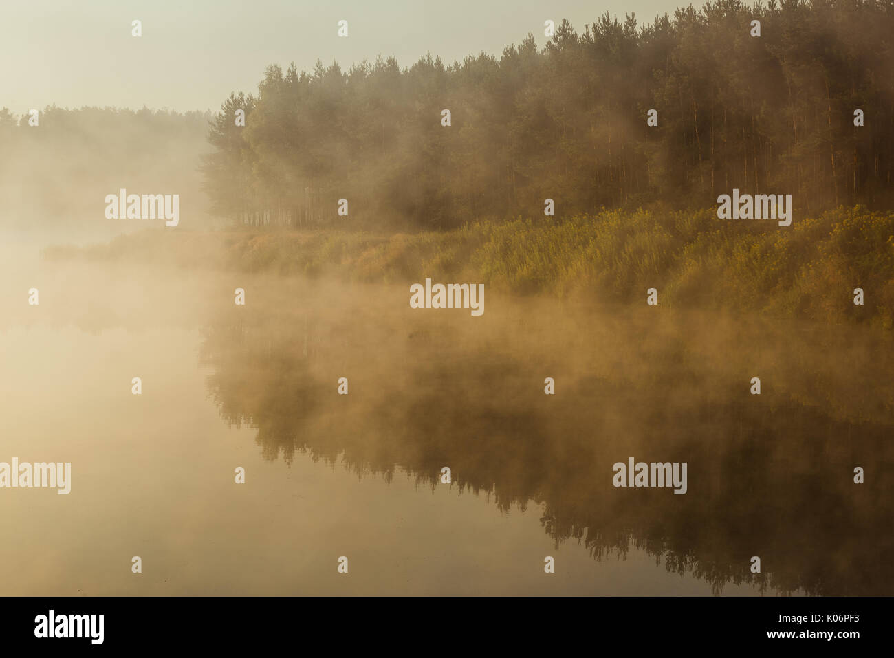 Dense fog over lake hi-res stock photography and images - Alamy