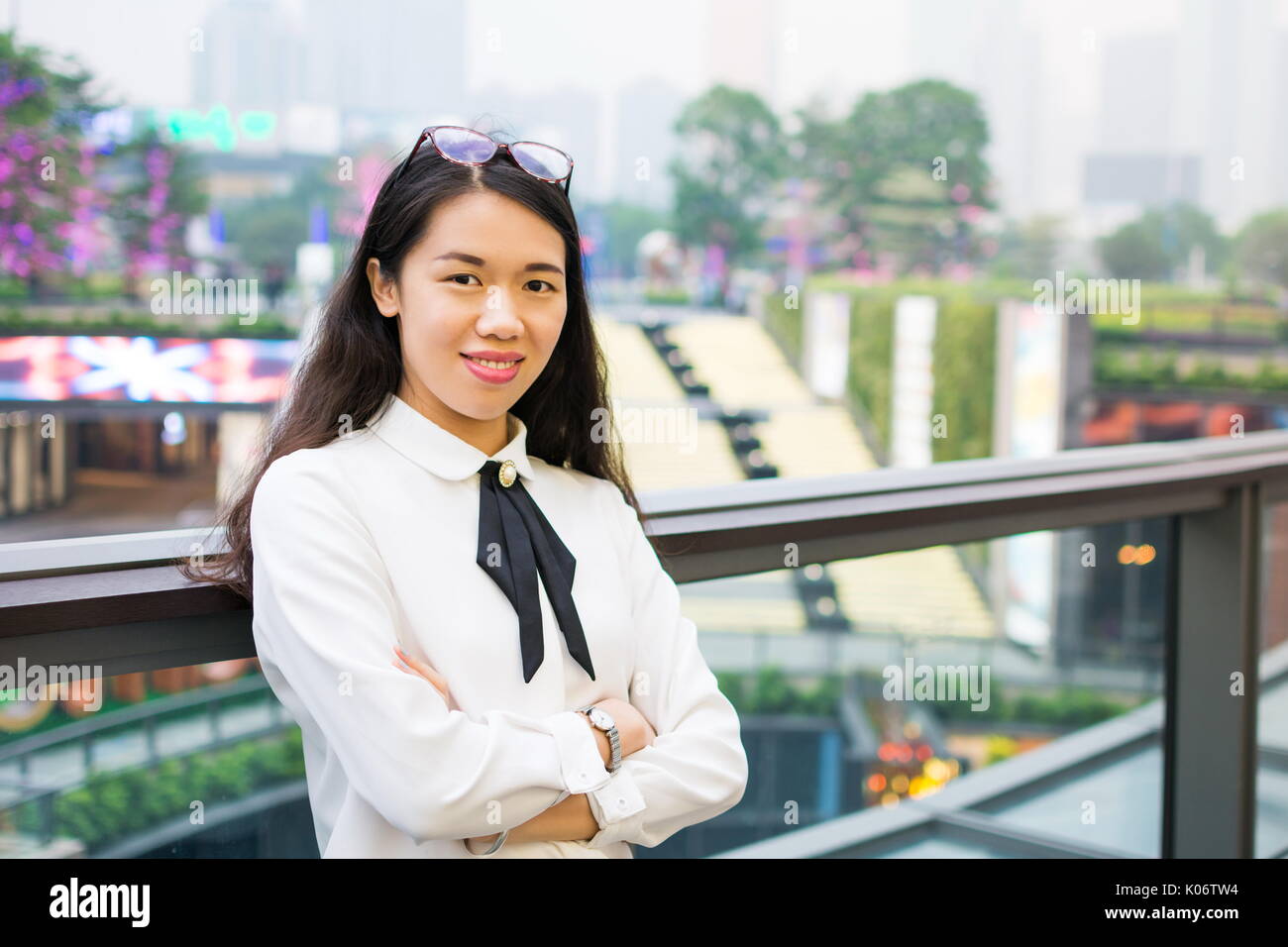 Asian female at work hi-res stock photography and images - Alamy