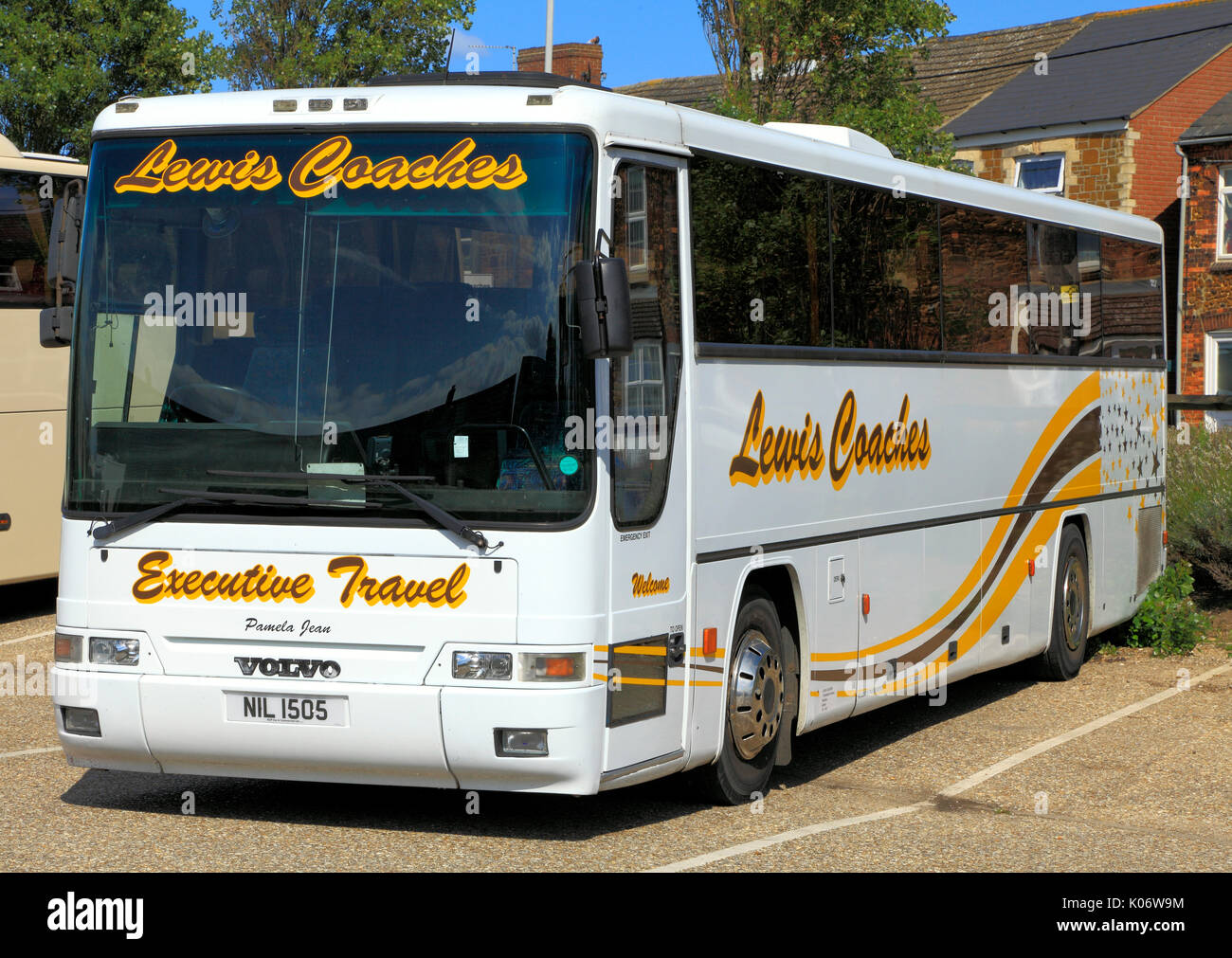 Lewis Coaches, coach, Executive Travel, day trip, trips, excursion ...