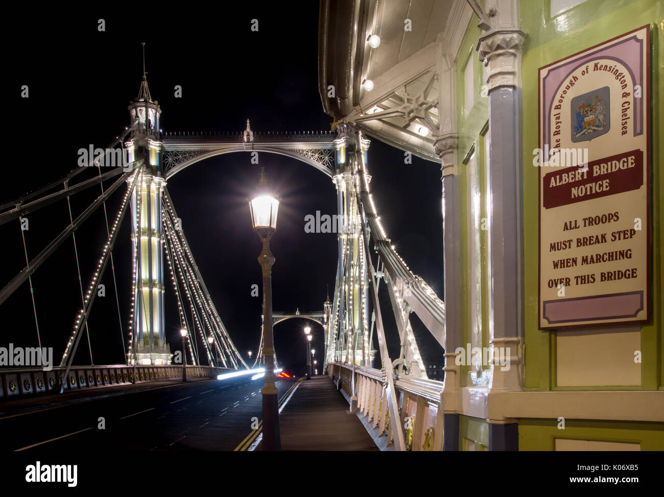 UK, England, London, Albert Bridge night Stock Photo - Alamy