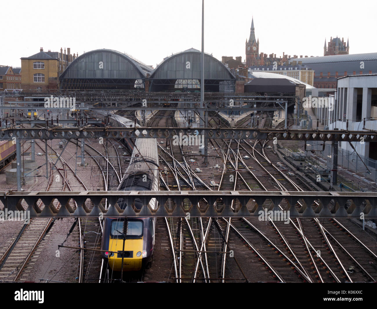 Kings cross railway station redevelopment hi-res stock photography and ...