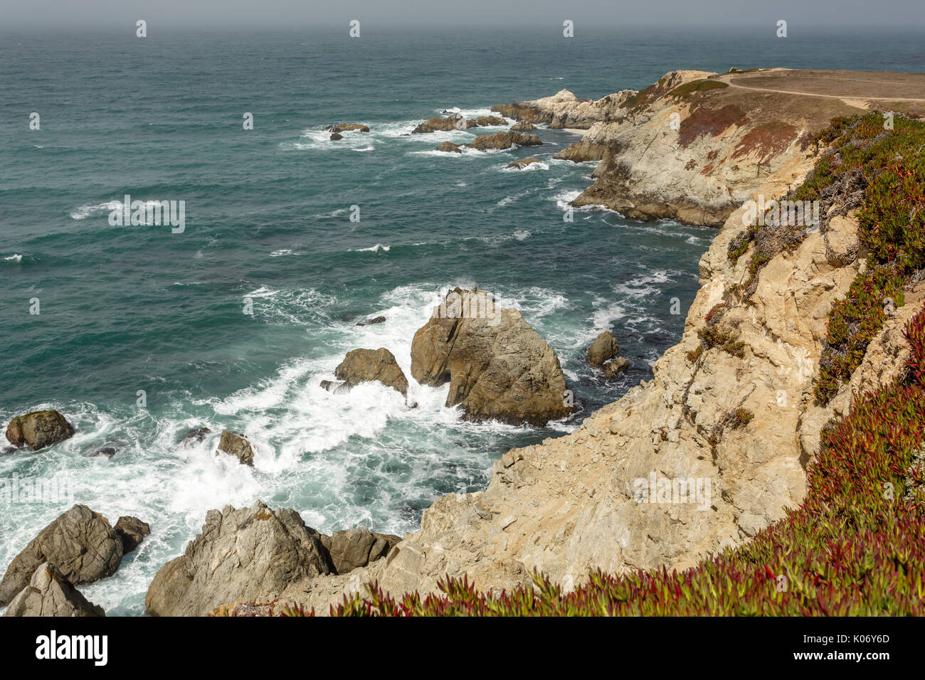 View of long rugged northern California cliffs at coast Stock Photo - Alamy