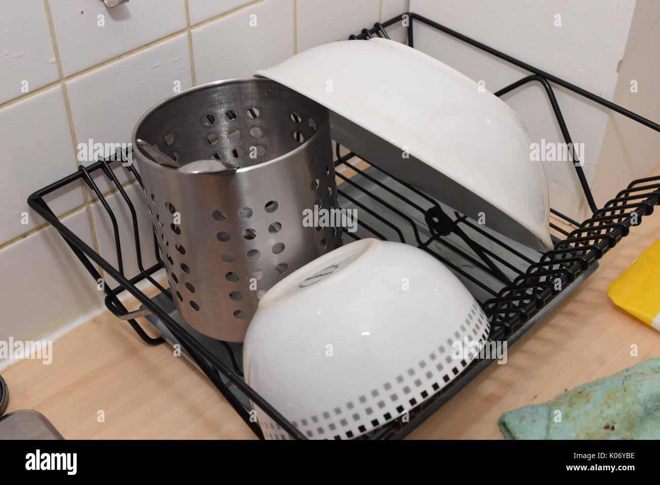 Cleaned kitchen utensils hi-res stock photography and images - Alamy