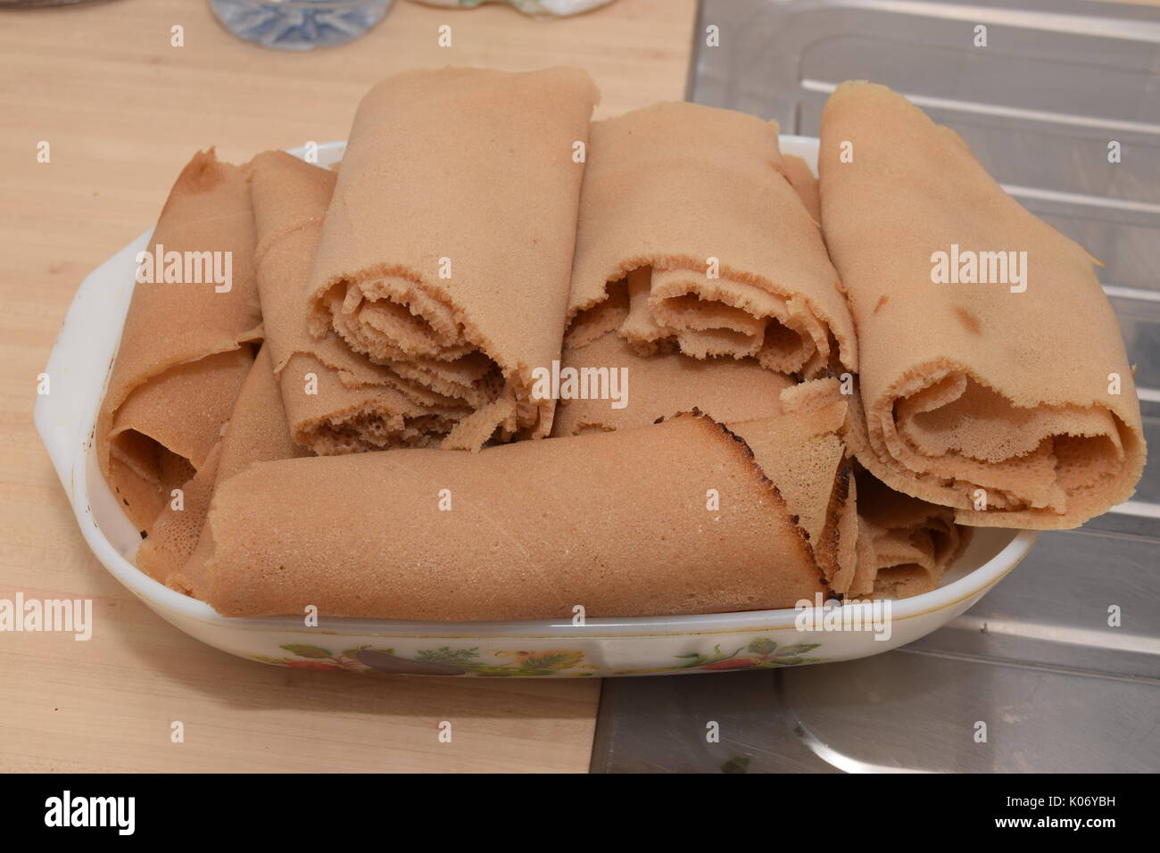Ethiopian Injera High Resolution Stock Photography and Images - Alamy