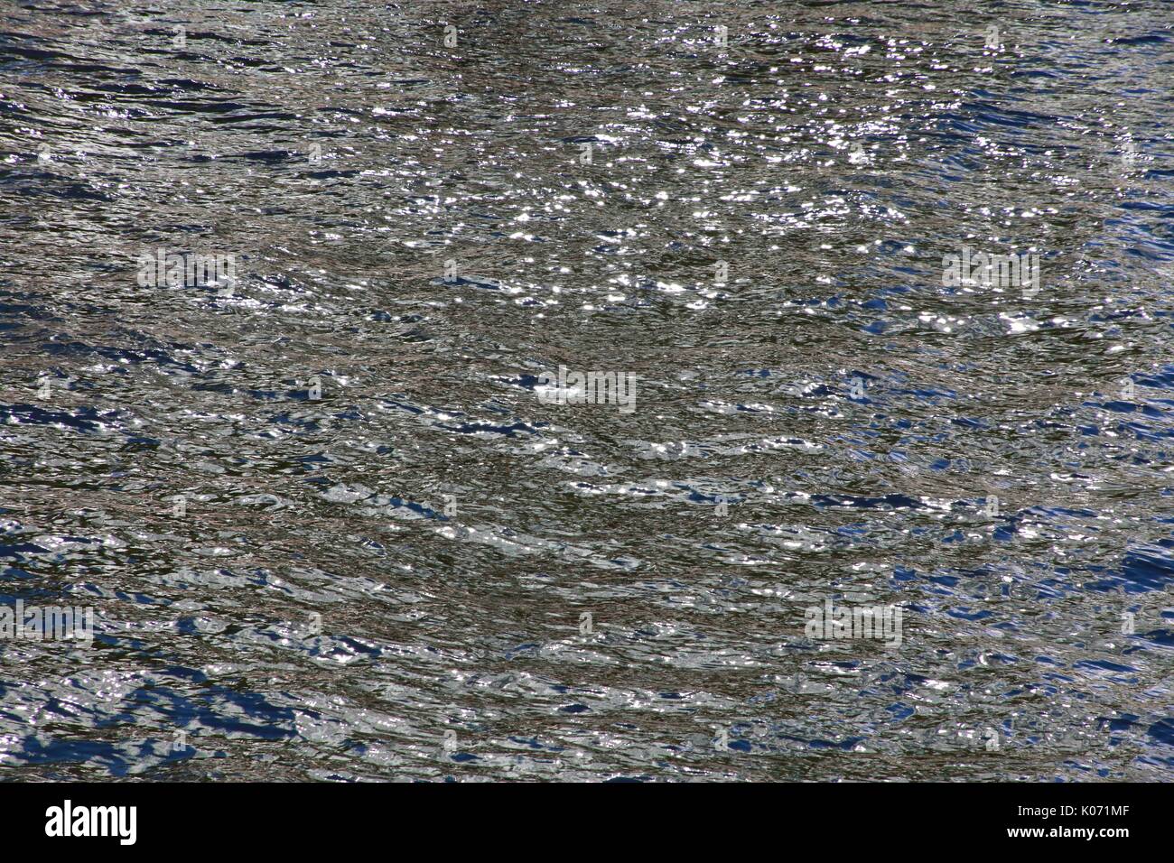 Beautiful water sparkling waves colorful hi-res stock photography and ...