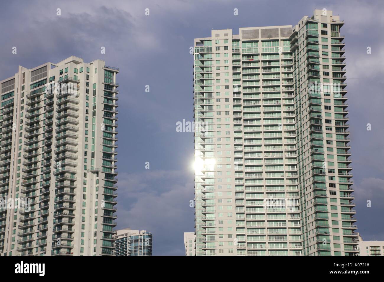 Miami florida high rise windows hi-res stock photography and images - Alamy
