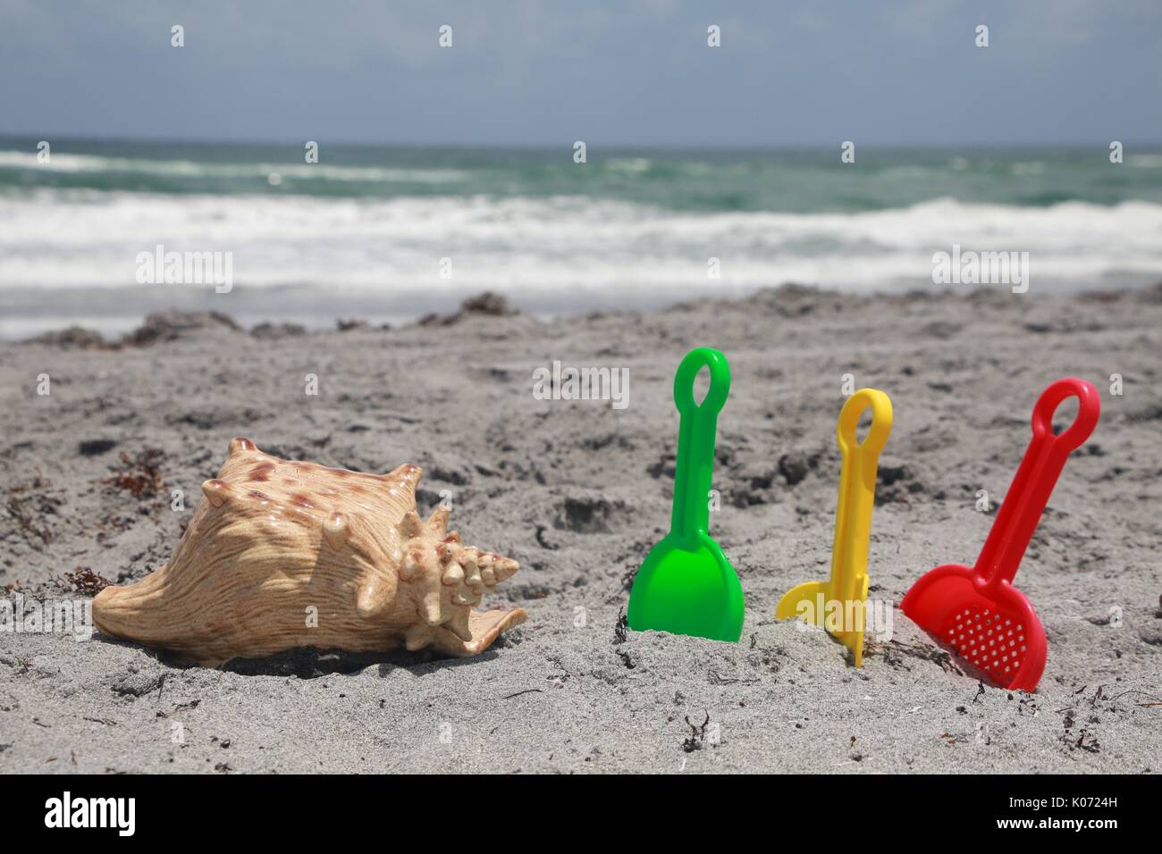 Toy scoops hi-res stock photography and images - Alamy
