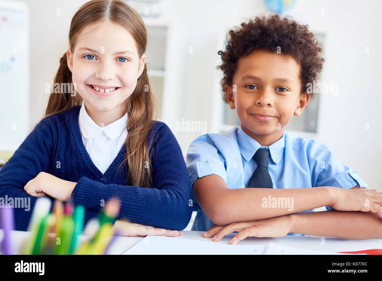 Schoolmates hi-res stock photography and images - Alamy