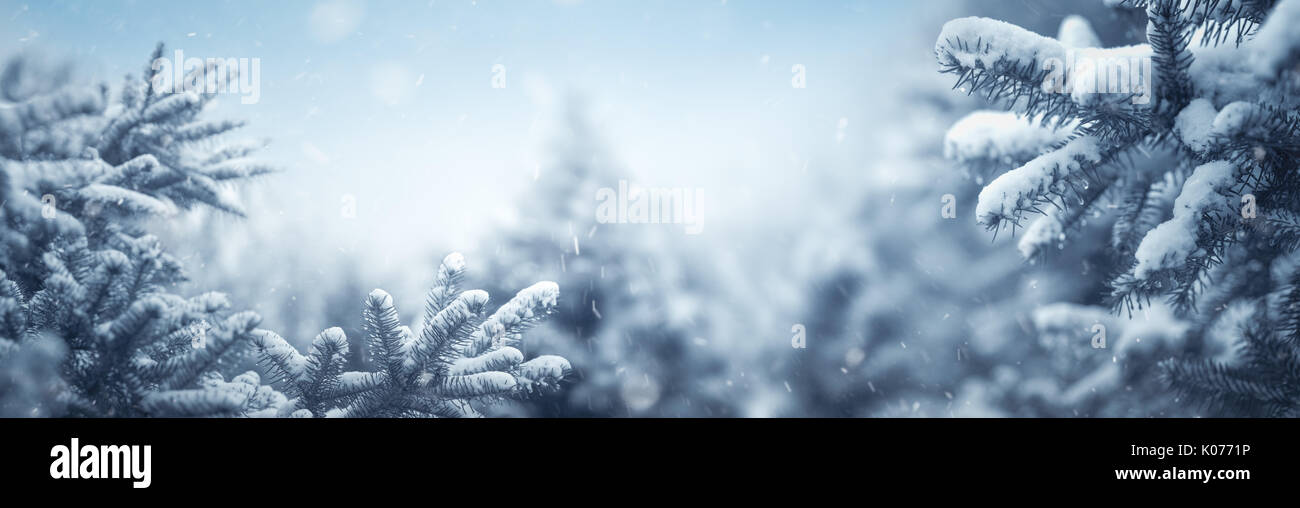 Snowy christmas background hi-res stock photography and images - Alamy