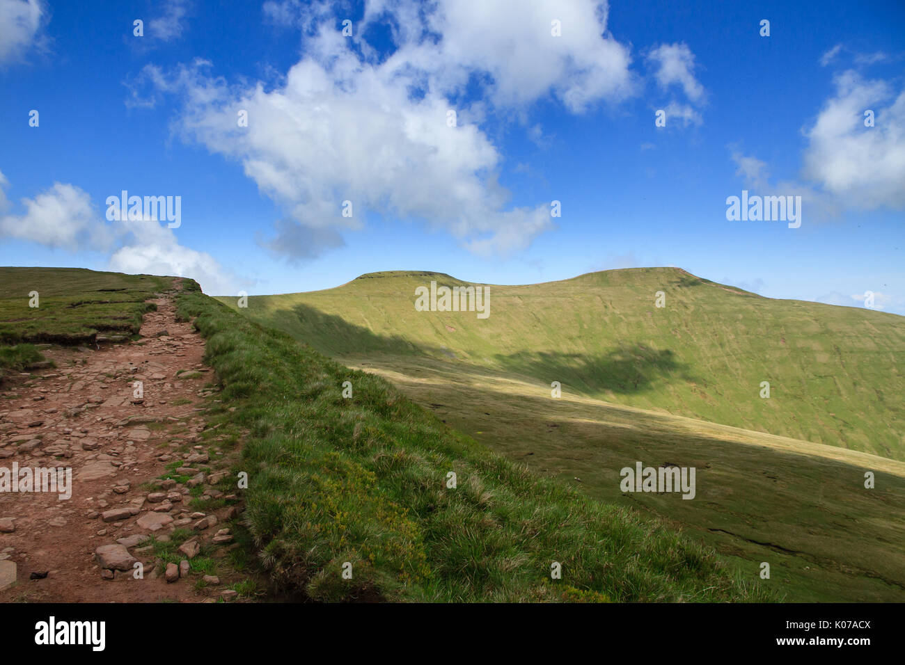 Walking the ridge walk along to the summit of Corn du, Pen y Fan and ...