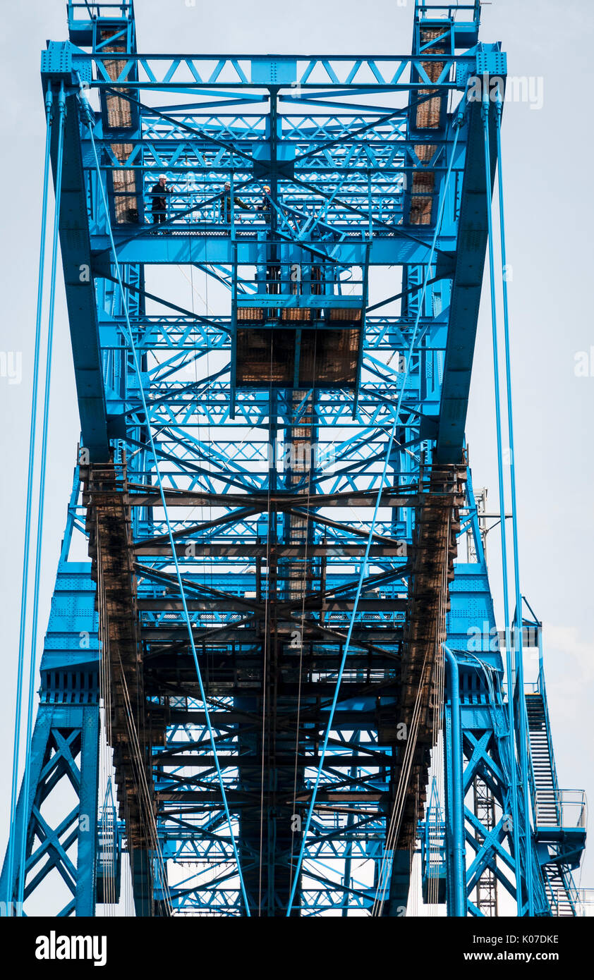 Tees transporter bridge construction hi-res stock photography and ...