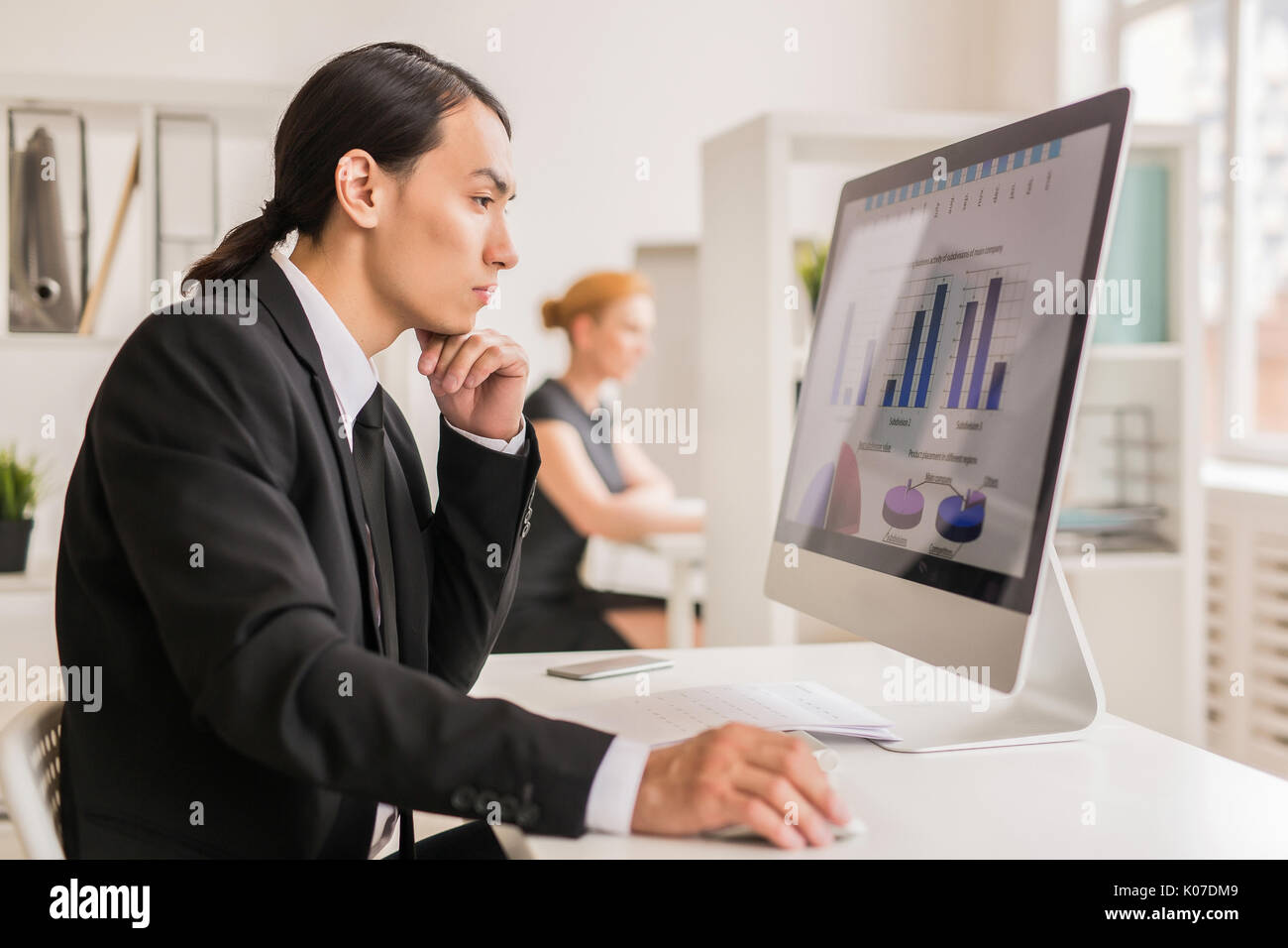 Open plan office busy hi-res stock photography and images - Alamy