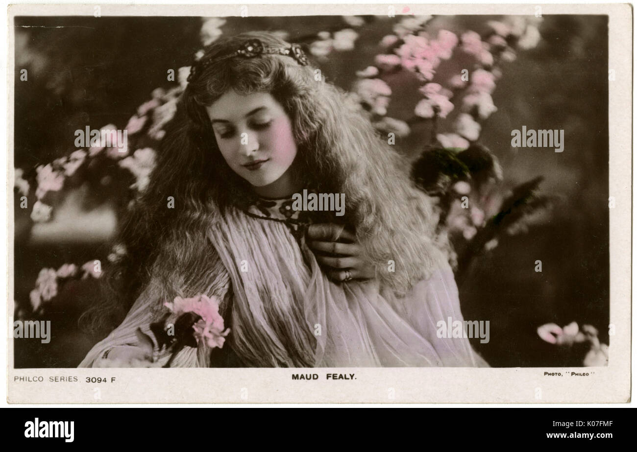 Pre Raphaelite Photography