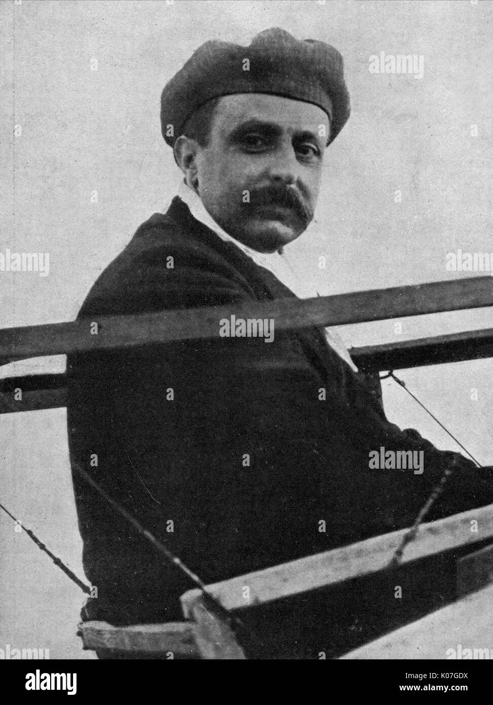 1909 bleriot Black and White Stock Photos & Images - Alamy