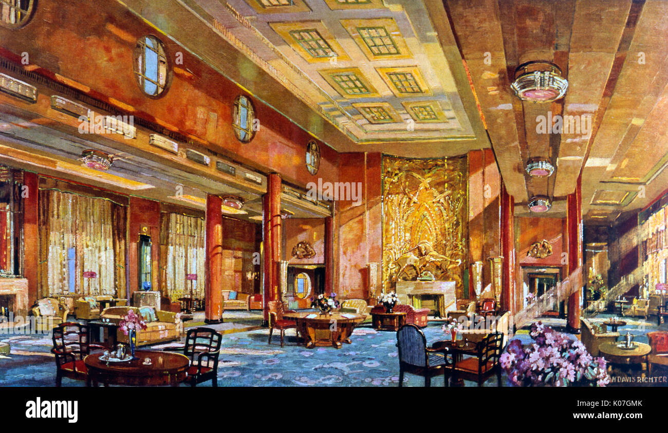 The Queen Mary Cabin Lounge on the ship Stock Photo - Alamy