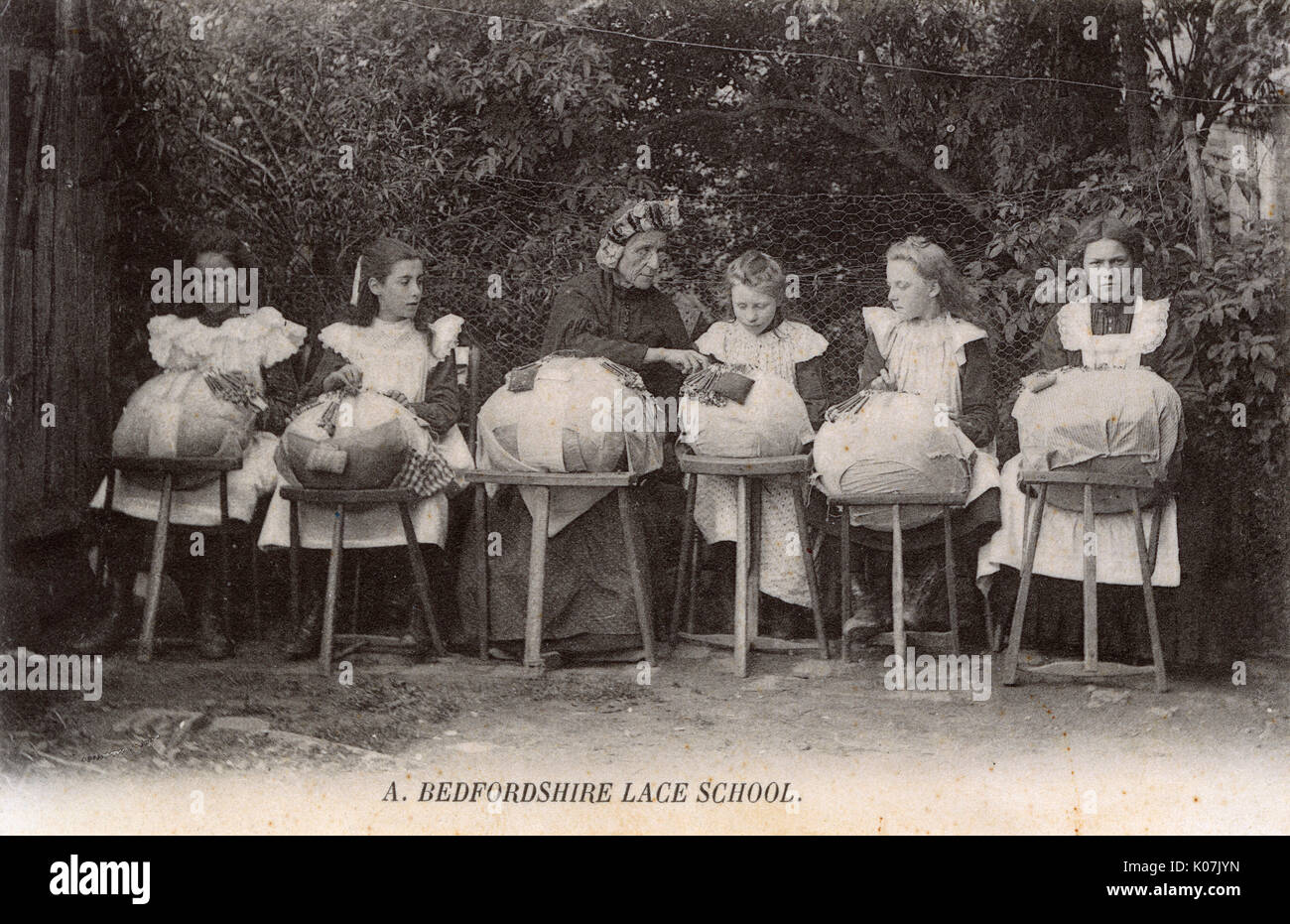 1900s school girl hi-res stock photography and images - Alamy