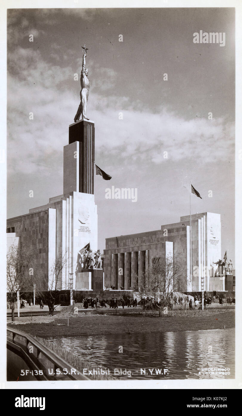 New York World's Fair - USSR Exhibit Building Stock Photo - Alamy