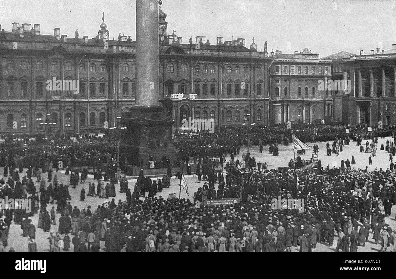 Large crowd gathering outside building hi-res stock photography and ...