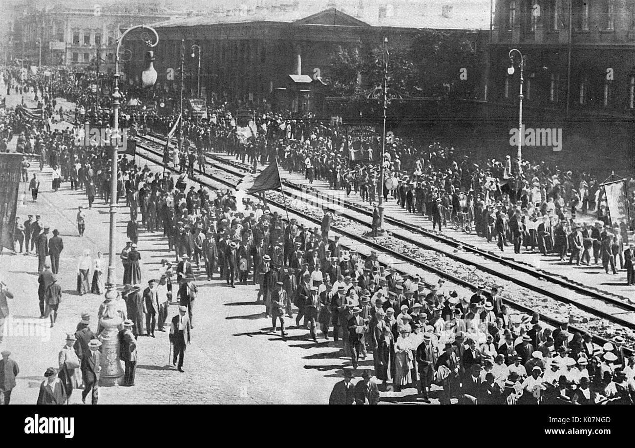 Political parade hi-res stock photography and images - Alamy