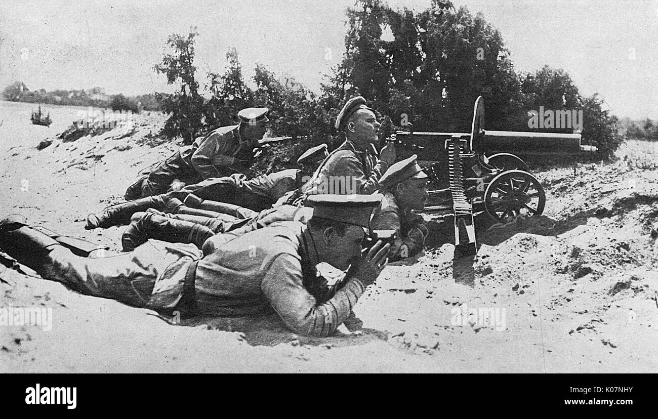 Russian machine gunners near Kalisz, Russia, WW1 Stock Photo - Alamy