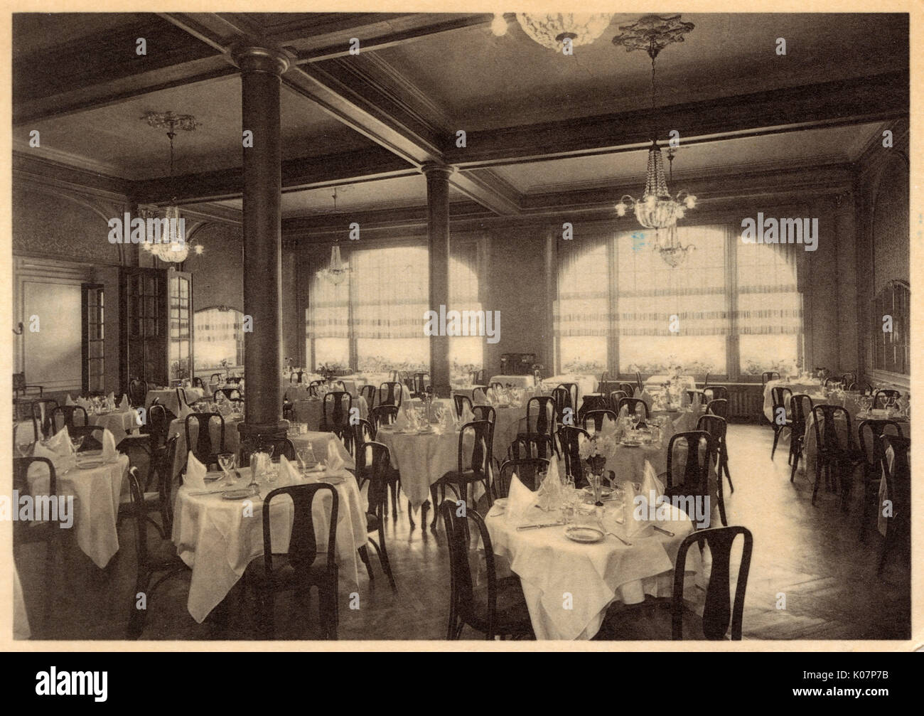 1940s Interior Room High Resolution Stock Photography and Images - Alamy