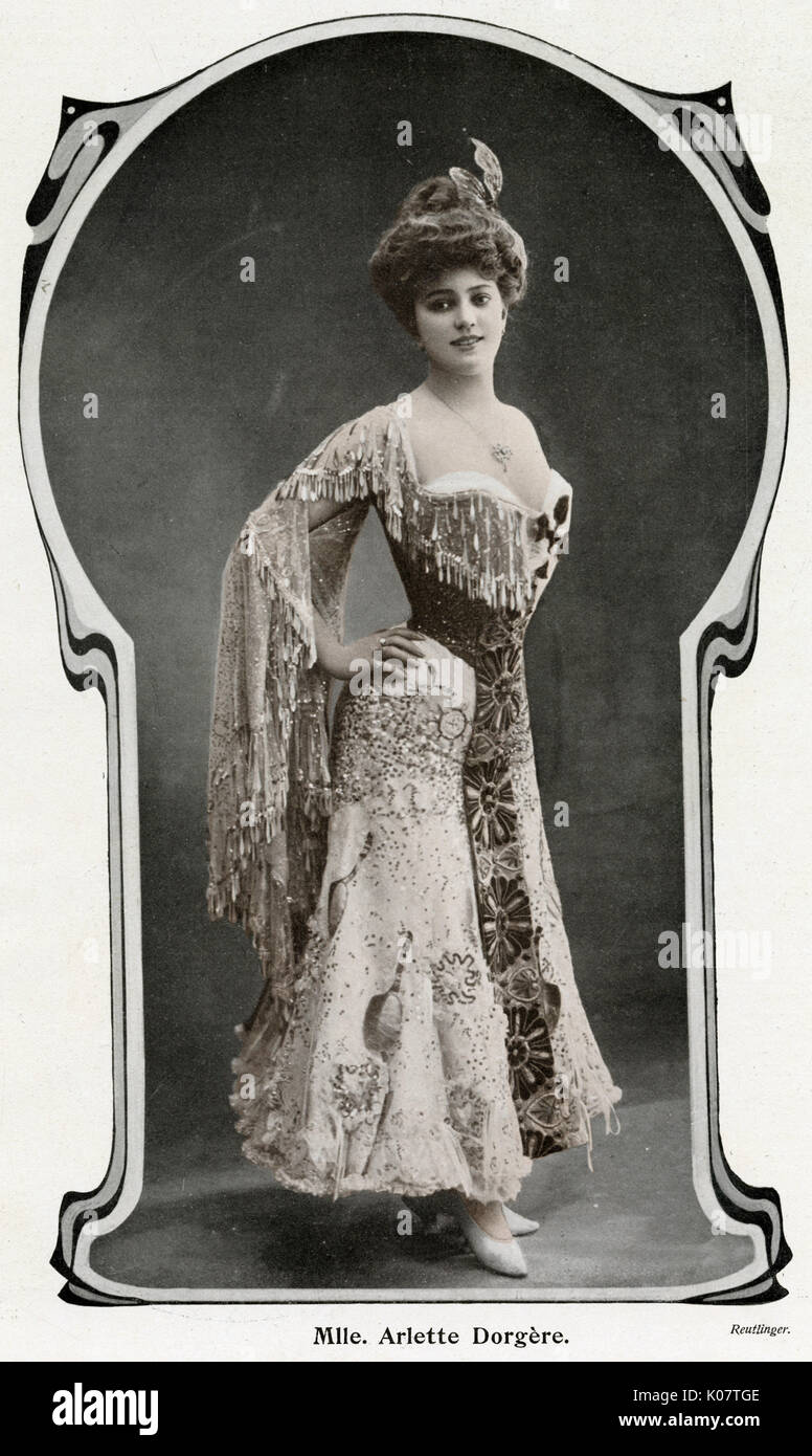 Theatrical Actress High Resolution Stock Photography and Images - Alamy