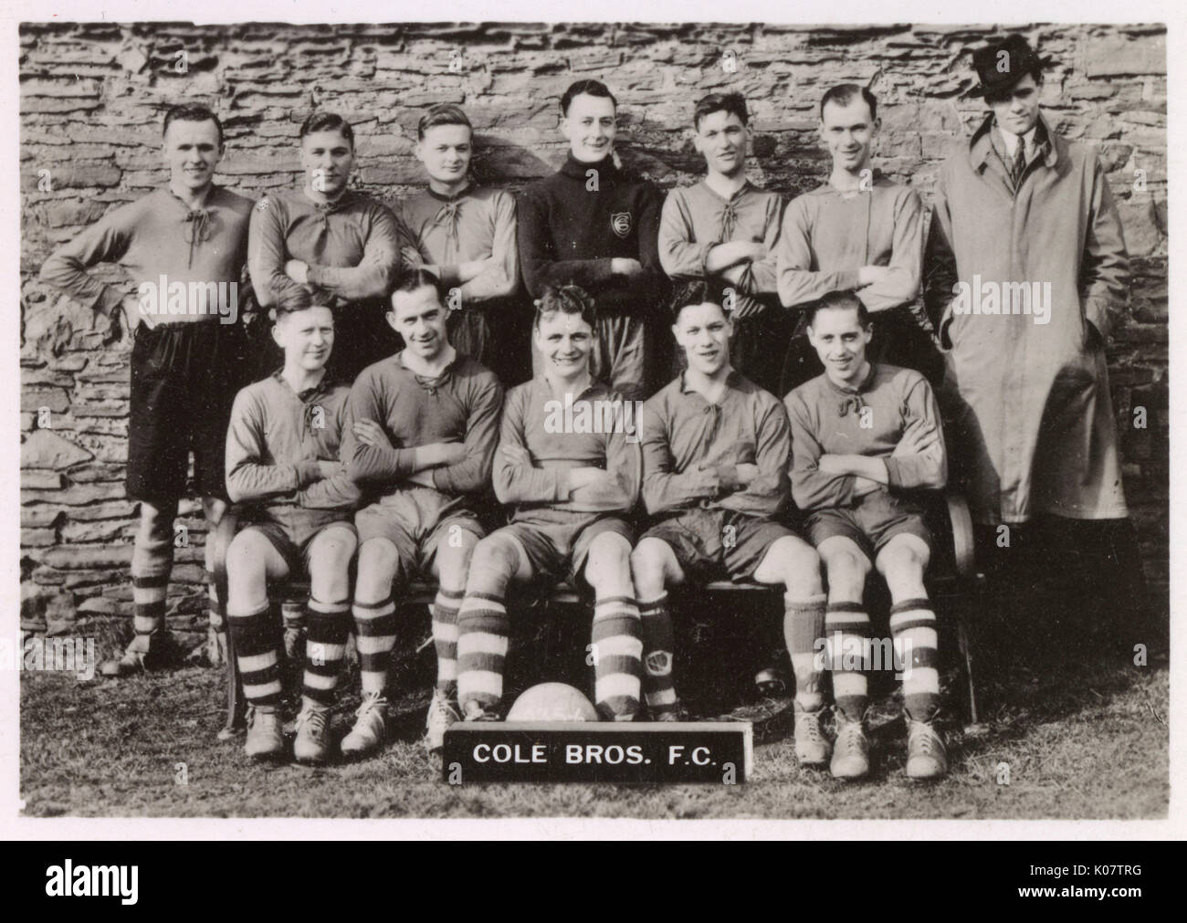 Boys football team hi-res stock photography and images - Alamy