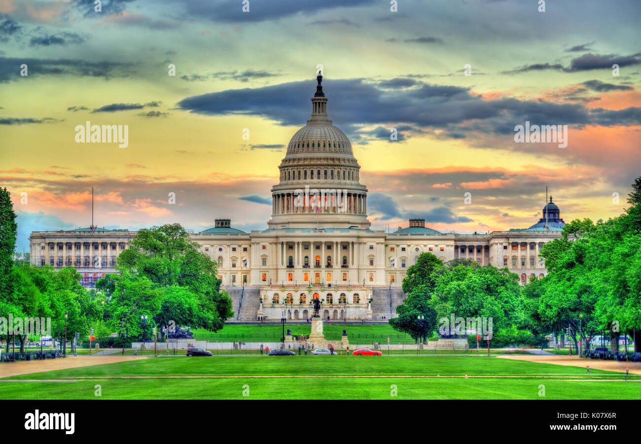 Dome of building hi-res stock photography and images - Alamy