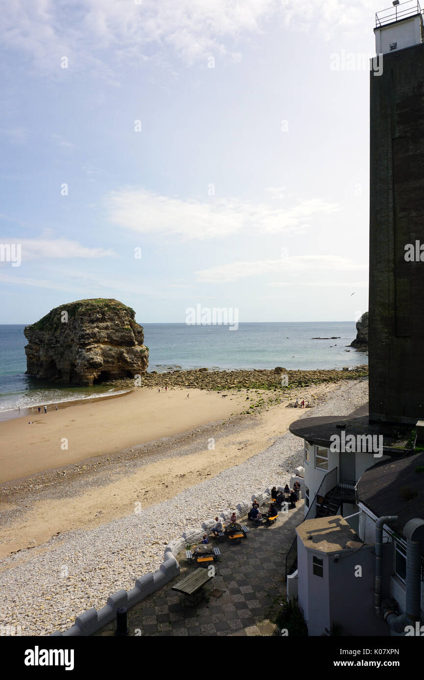 Marsden grotto and south shields hi-res stock photography and images ...