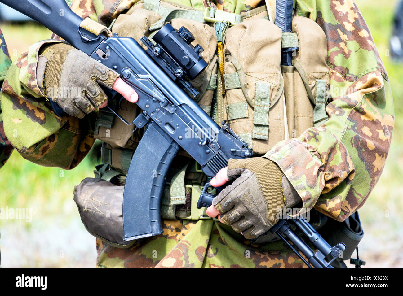 Human camouflage desert hi-res stock photography and images - Alamy