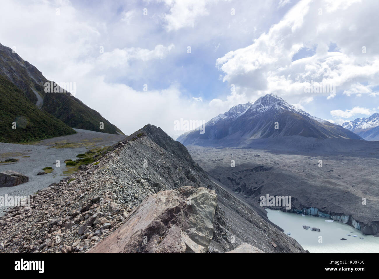 Mount cook national park hi-res stock photography and images - Alamy