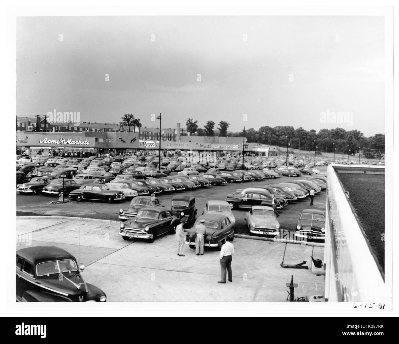People outside homes Black and White Stock Photos & Images - Alamy