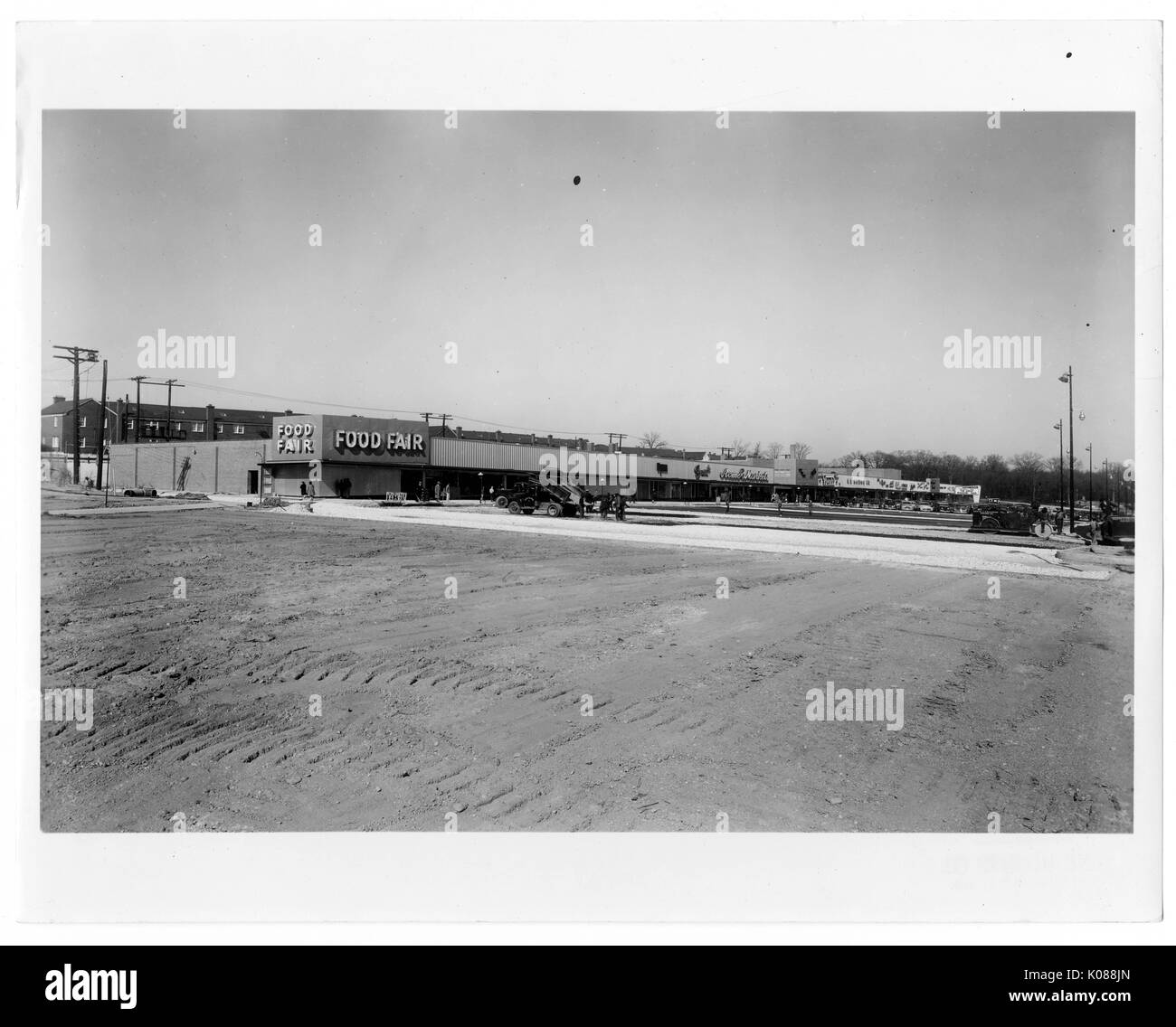Commerce fair Black and White Stock Photos & Images - Alamy