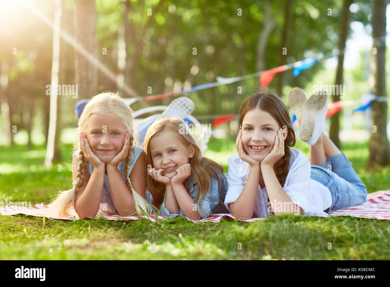 Relax kids hi-res stock photography and images - Alamy