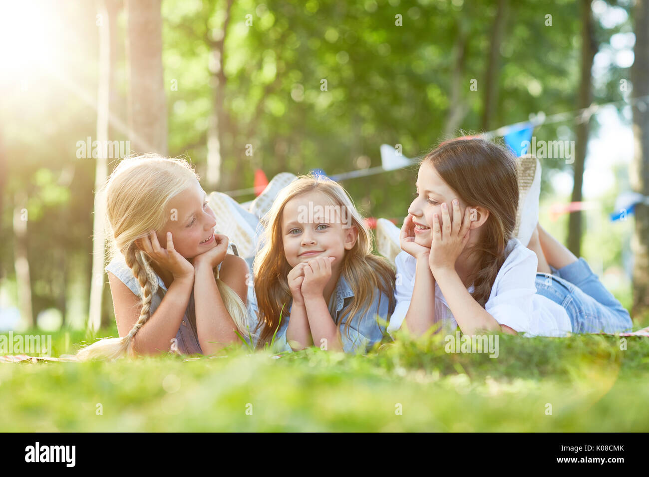 Family relax summer hi-res stock photography and images - Alamy