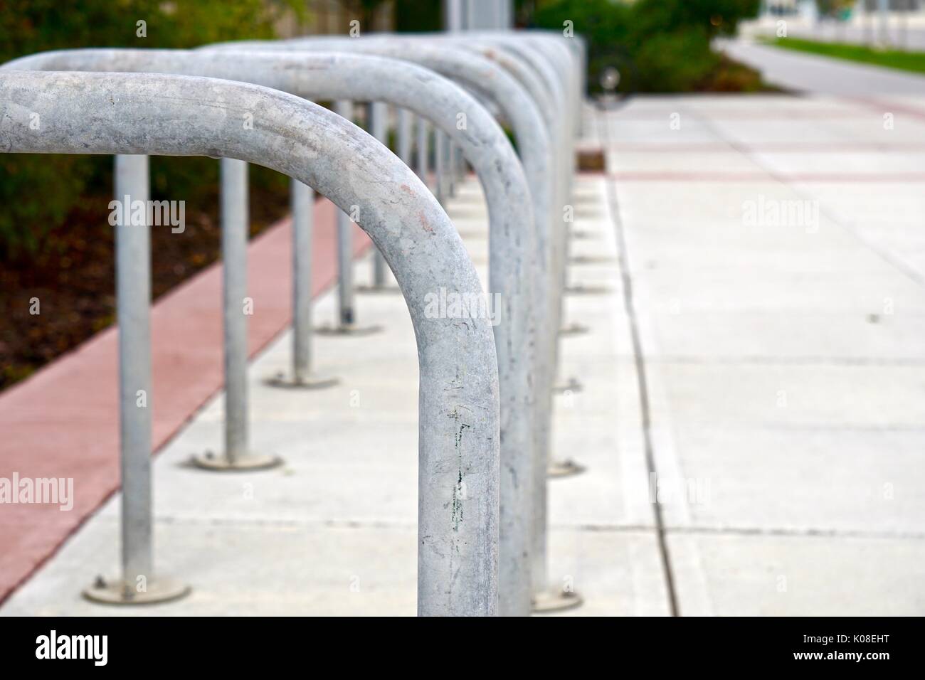 empty bike racks Stock Photo - Alamy