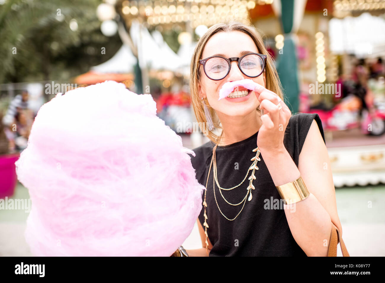 Cotton candy hi-res stock photography and images - Alamy
