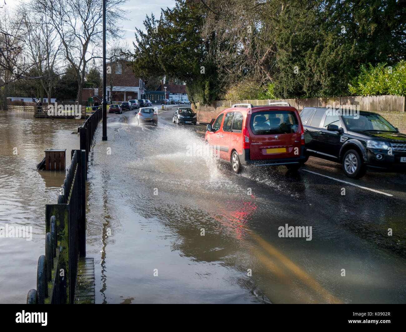 Road splash hi-res stock photography and images - Alamy