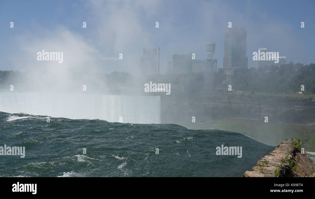 Water Falls At Niagara Stock Photo - Alamy