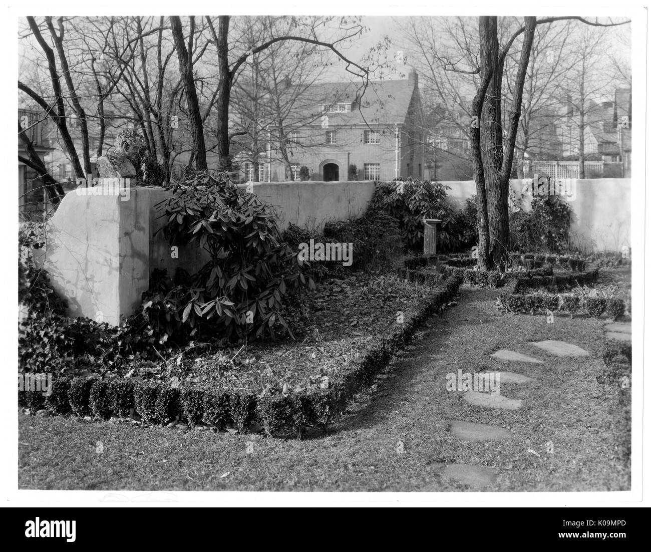 Landscape old house tree Cut Out Stock Images & Pictures - Alamy