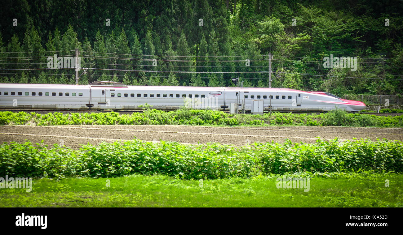 Japanese bullet train countryside hi-res stock photography and images ...