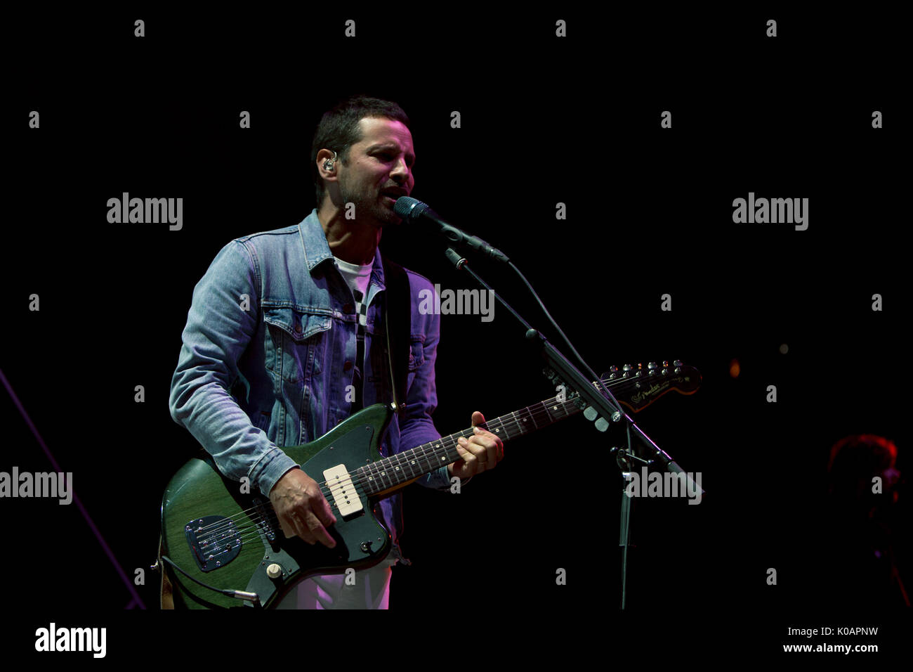 Shapeshifter band hi-res stock photography and images - Alamy