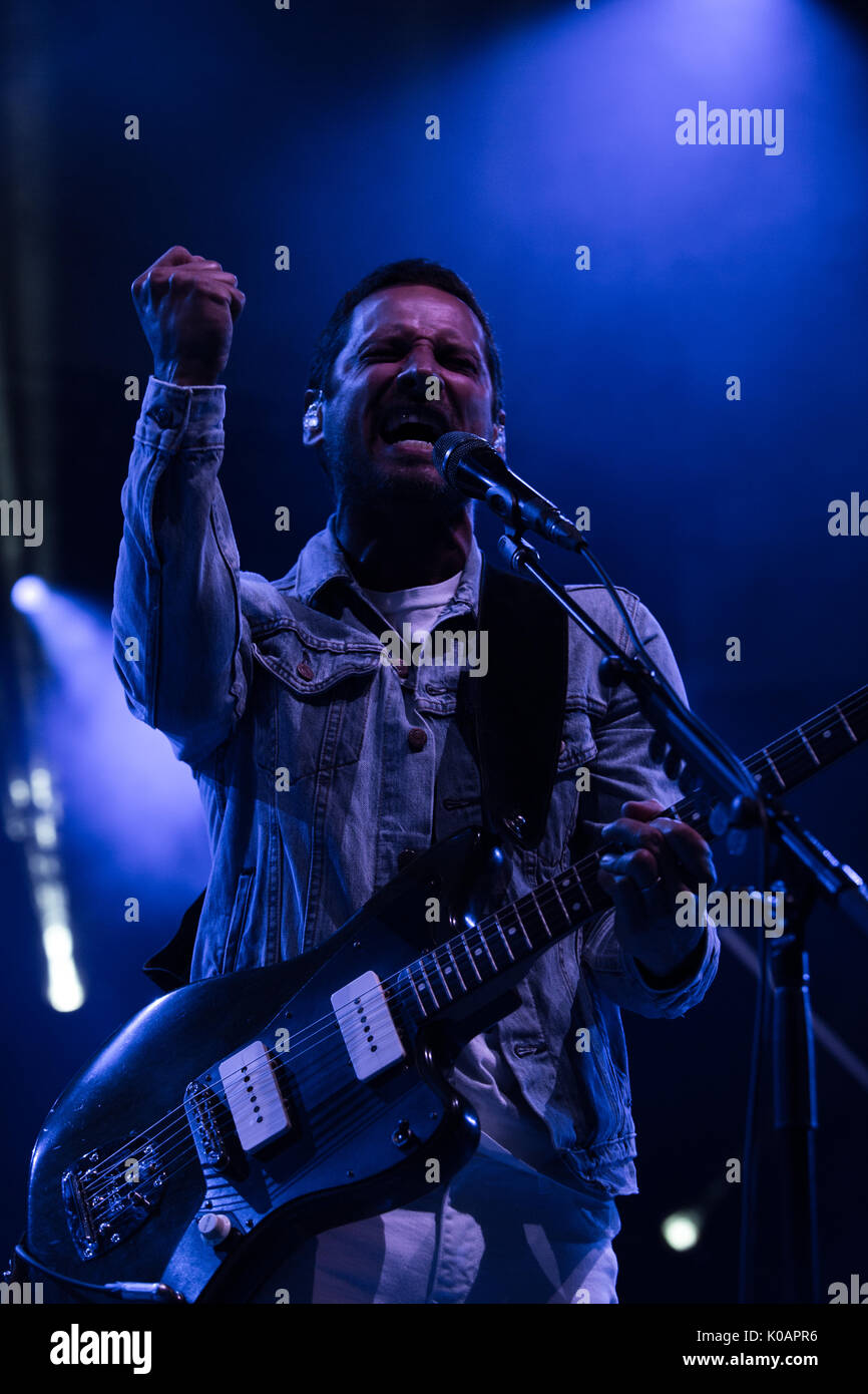 Shapeshifter band hi-res stock photography and images - Alamy