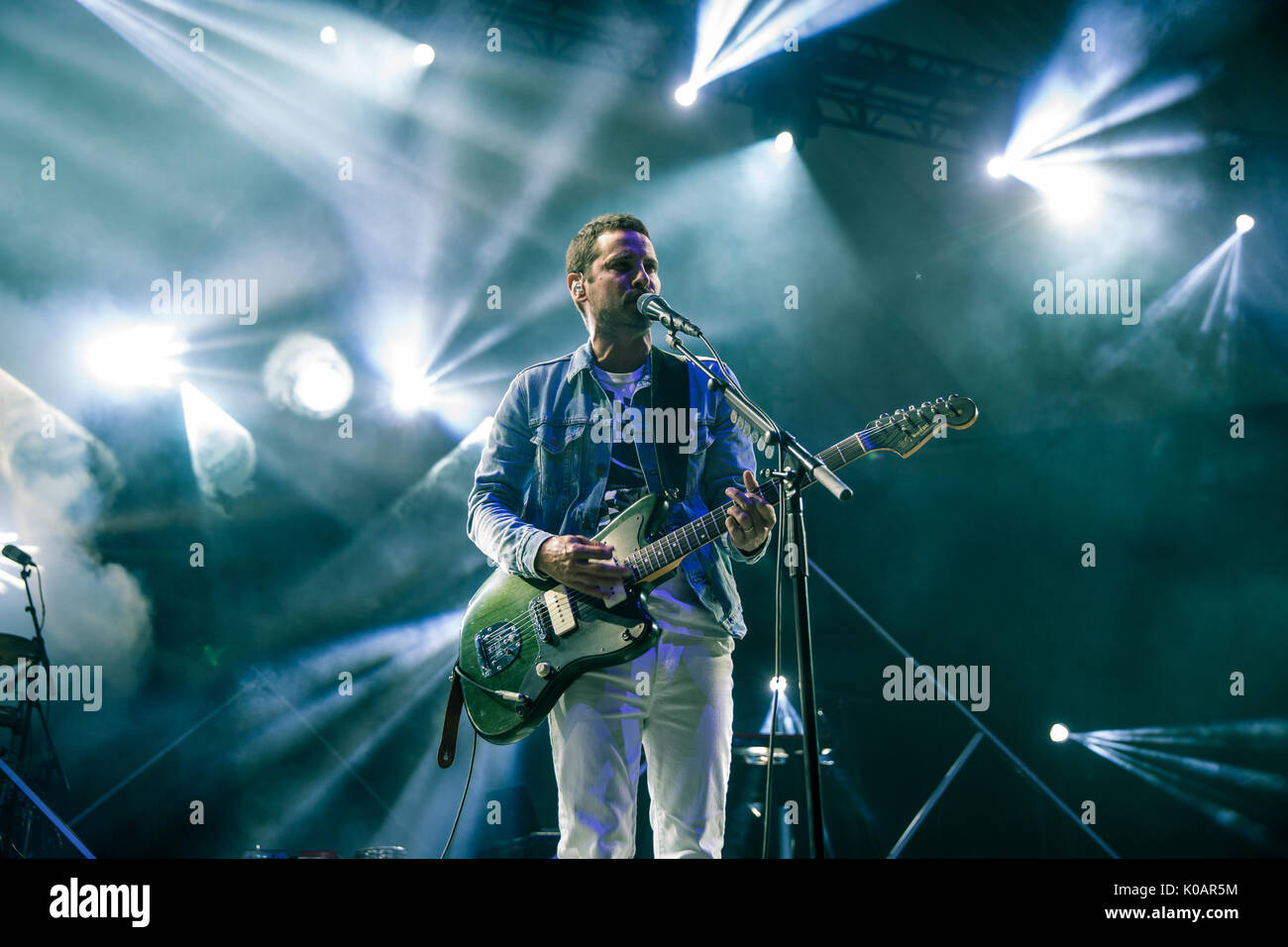 Shapeshifter band hi-res stock photography and images - Alamy