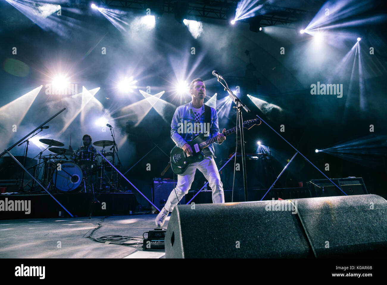 Shapeshifter band hi-res stock photography and images - Alamy